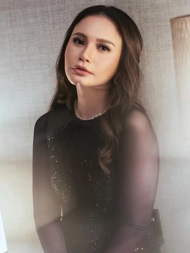 6 Model Rambut Panjang Bergelombang Ala Rossa, Inspirasi Cantik Awet ...