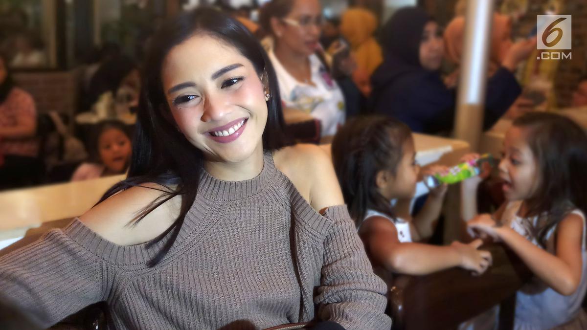Hamil Besar, Ririn Dwi Ariyanti Masih Tetap Cantik - ShowBiz Liputan6.com