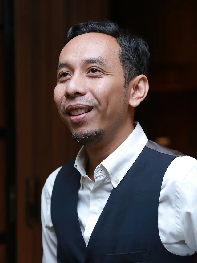 Pongki Beber Ritual Pengusiran Setan di Rumahnya - Global Liputan6.com