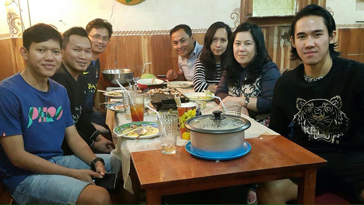 Rayakan Gol, Ryuji Utomo-Rudy Eka-Adam Alis Pesta Kecil-kecilan