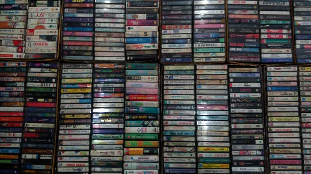 Serunya Memburu Rilisan Fisik di Festival Kaset Bandung - Regional ...