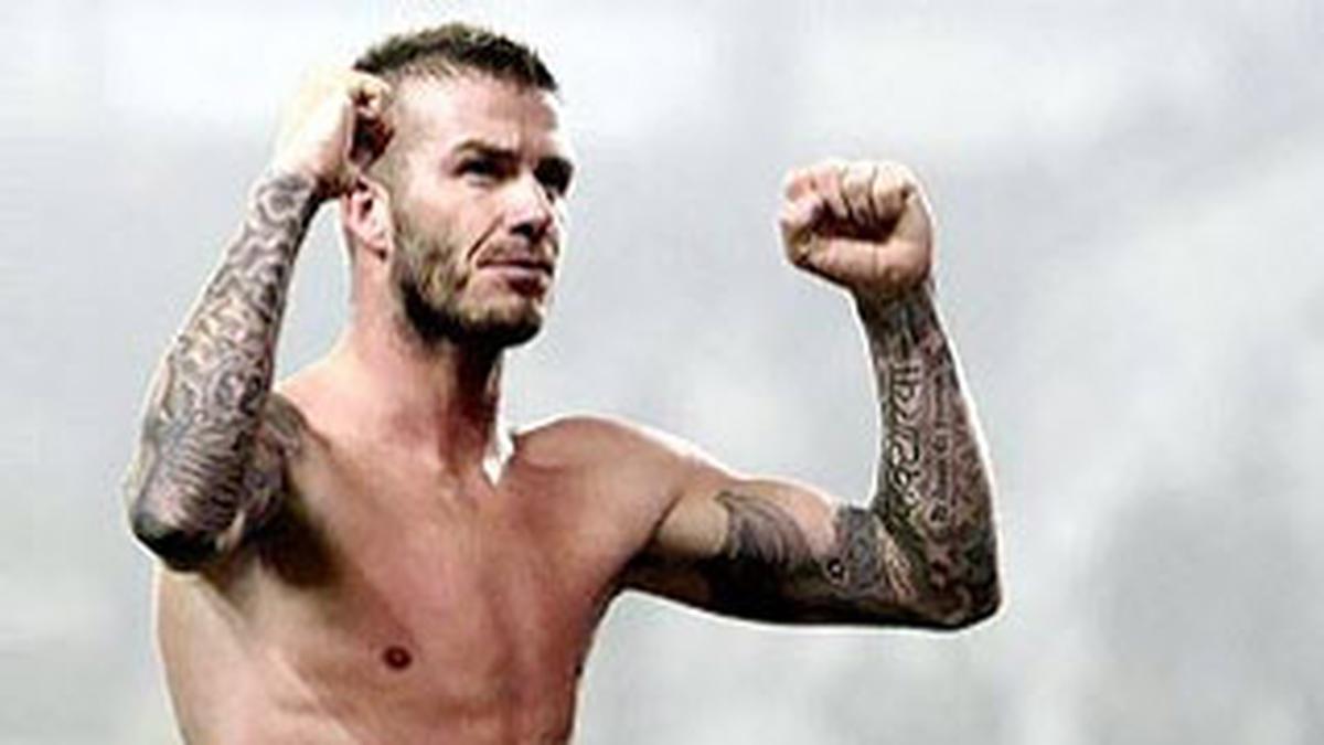 David Beckham Terima Penghargaan "Most Stylish Athlete" - ShowBiz ...