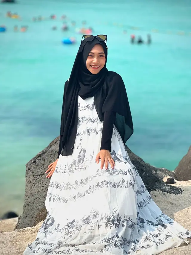 Selebgram Titha Monika Makin Populer, Terkenal Berkat Konten Edukatif ...