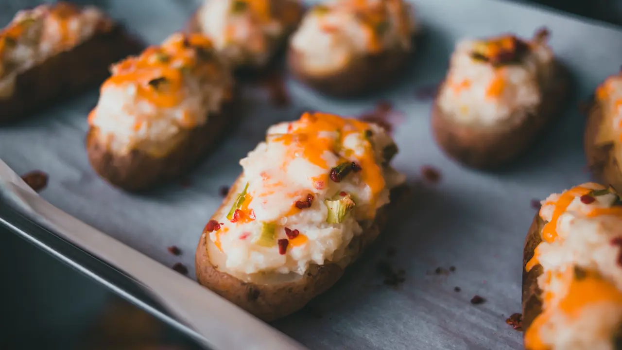 Resep Kentang Kukus Keju, Camilan Praktis Kaya Nutrisi