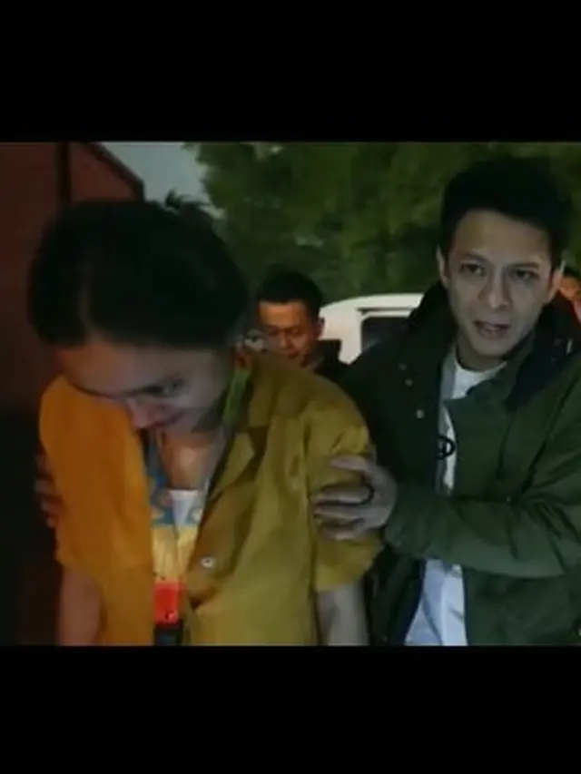 6 Momen Terbaru Kedekatan Ariel Noah dan Alleia, Kini Sering Ikut Kerja ...