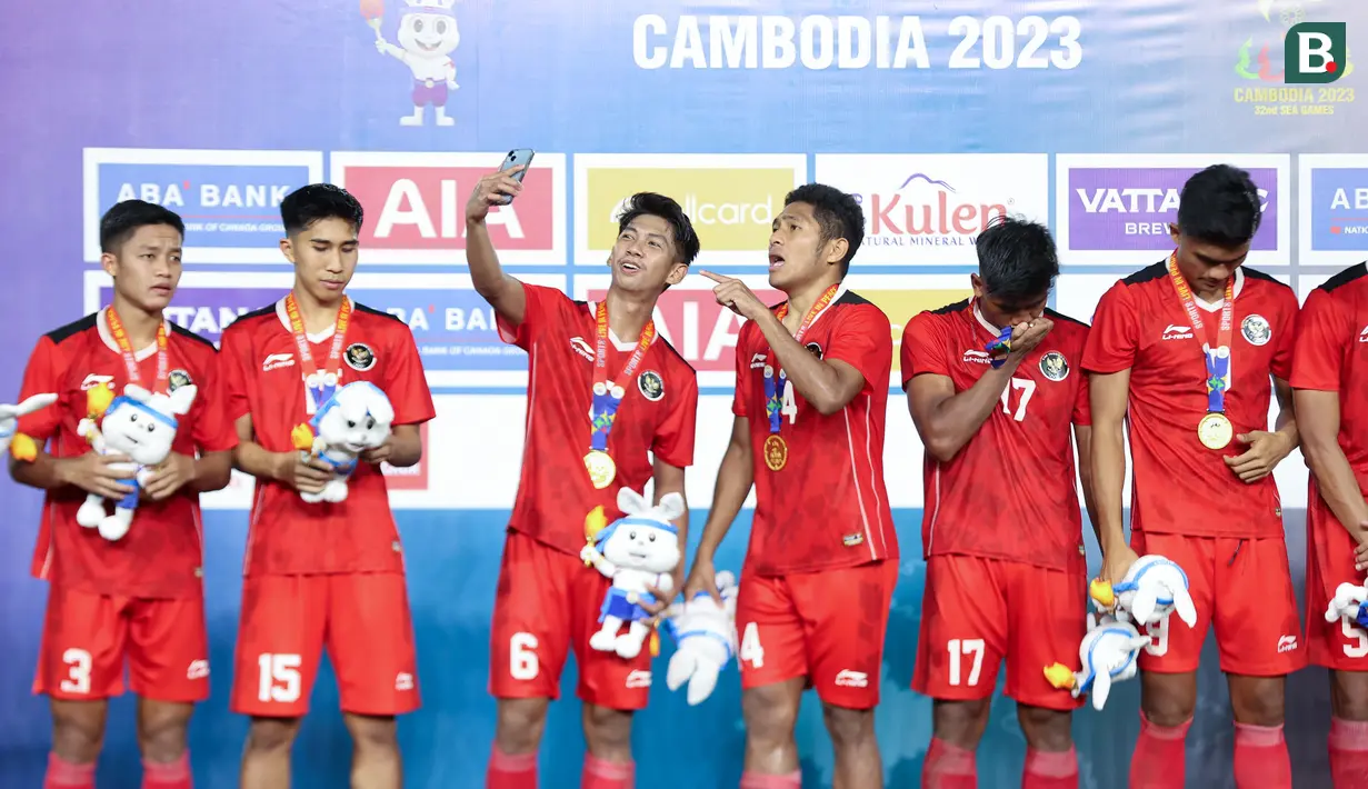 Foto: Membanggakan, Momen Timnas Indonesia U-22 Merayakan Medali Emas ...
