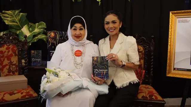 Dewi Motik Pramono: 75 Tahun Inspirasi, Buku dan Galeri Seni - ShowBiz ...