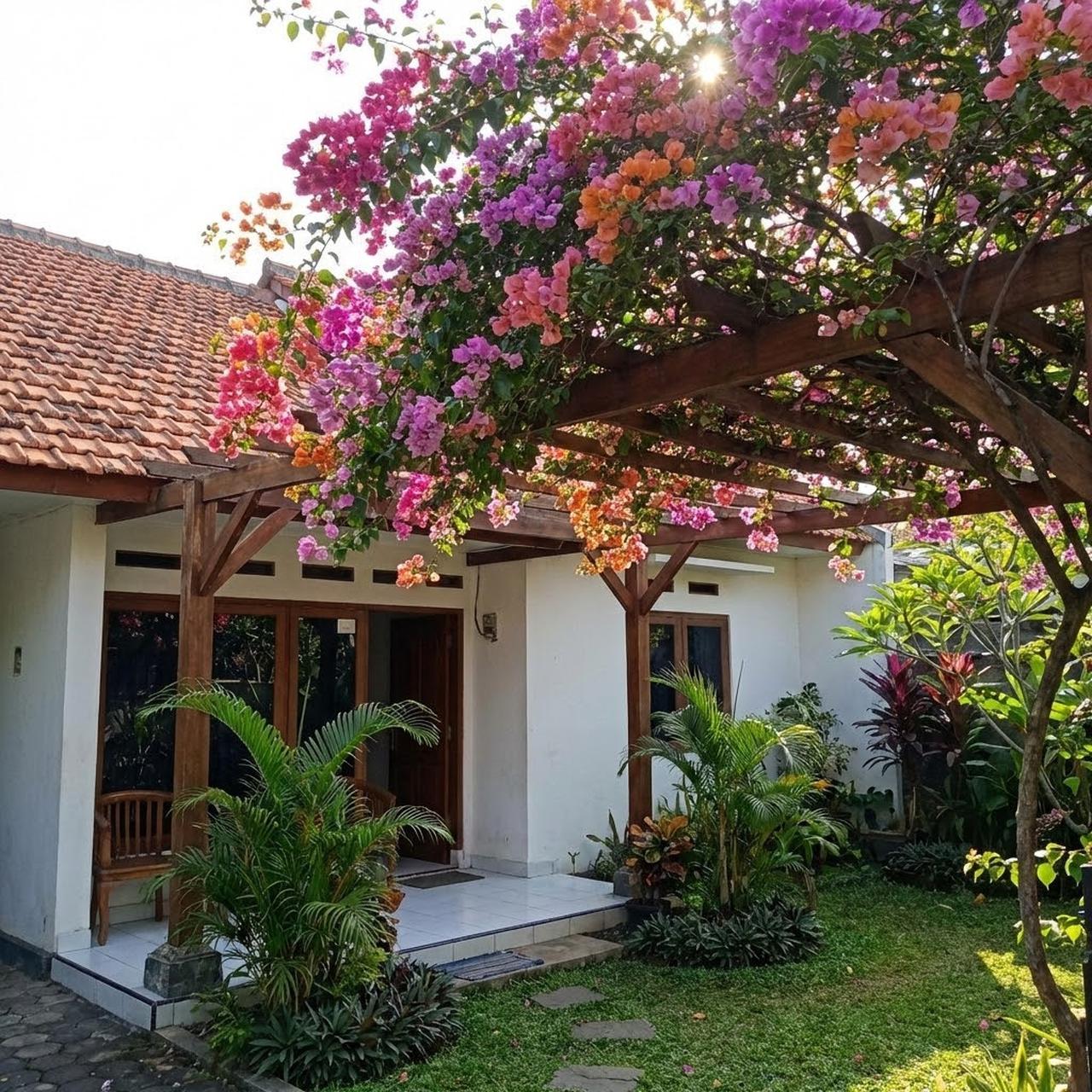 Jenis Bunga Apa yang Cocok Ditanam di Depan Rumah? Ini 10 Bunga yang ...