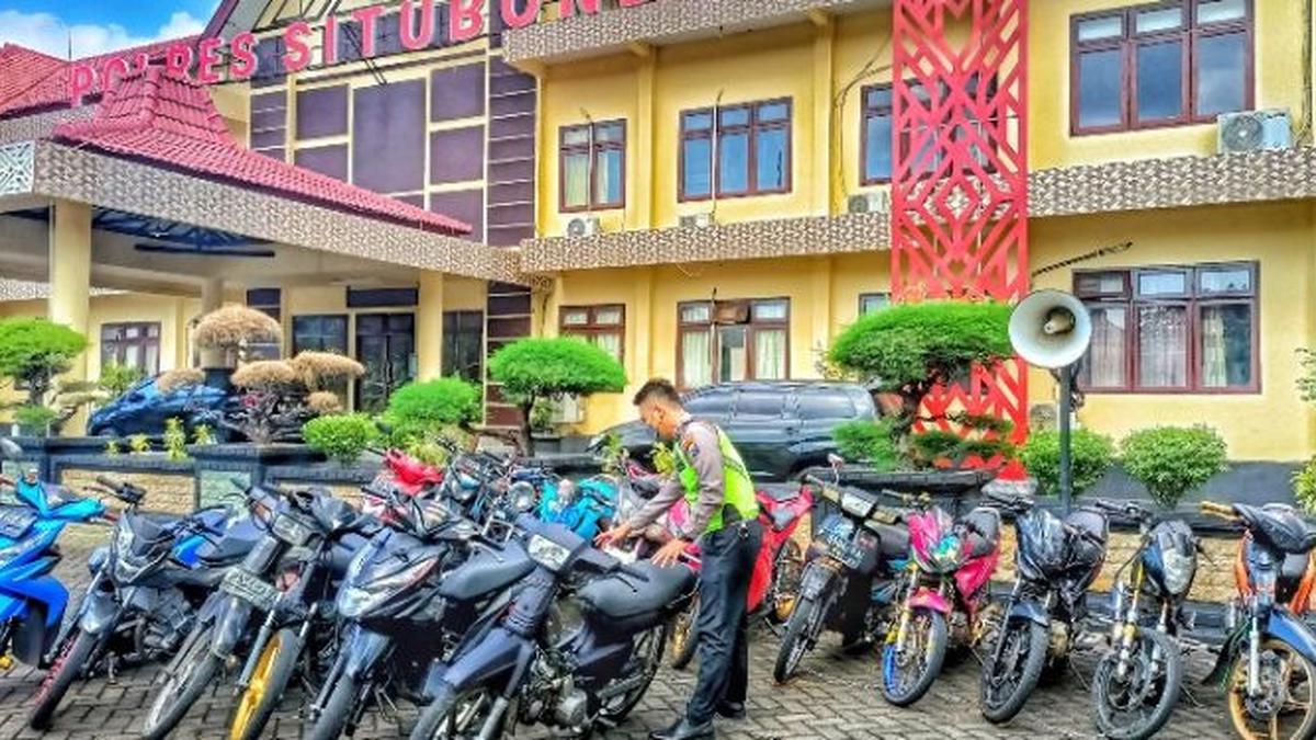 Polisi Amankan Puluhan Motor Balap Liar Brong di Situbondo - Surabaya Liputan6.com