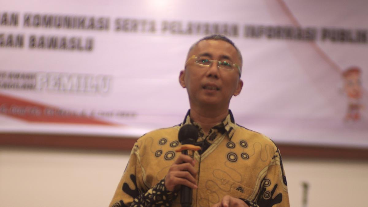 Survei Elektabilitas Cawapres Perempuan oleh Rumah Demokrasi: Yenny ...