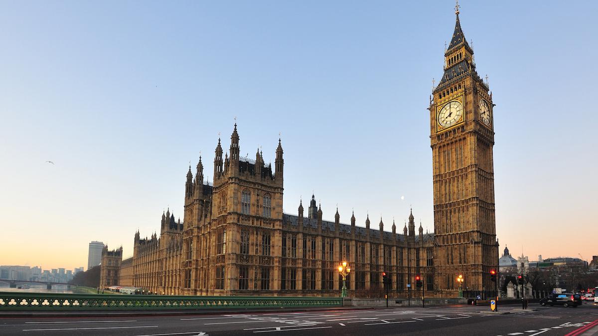 31-5-1859: Menara Jam Big Ben Berdentang untuk Kali Pertama - Global ...