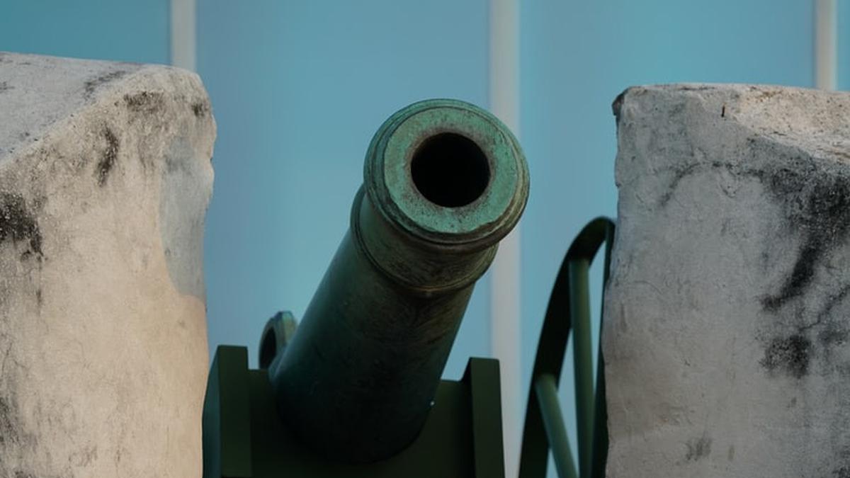 Kala Dentuman Suara Meriam Jadi Tradisi Muslim Ramadan di Sarajevo ...