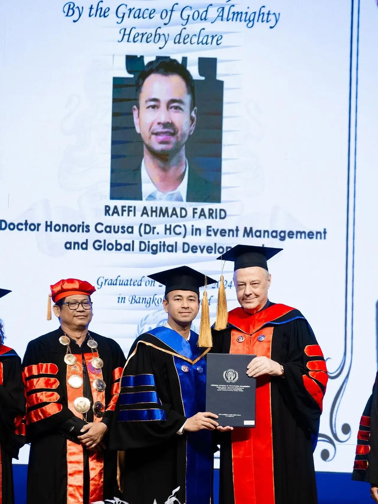 5 Kecurigaan Netizen Terkait Gelar Doktor HC Raffi Ahmad, Pihak UIPM ...