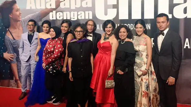Intip Para Bintang AADC 2 Siapkan Diri untuk Gala Premier - ShowBiz ...