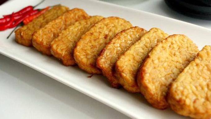 Tips Mudah Menggoreng Tempe Agar Renyah dan Gurih Sempurna - Lifestyle ...