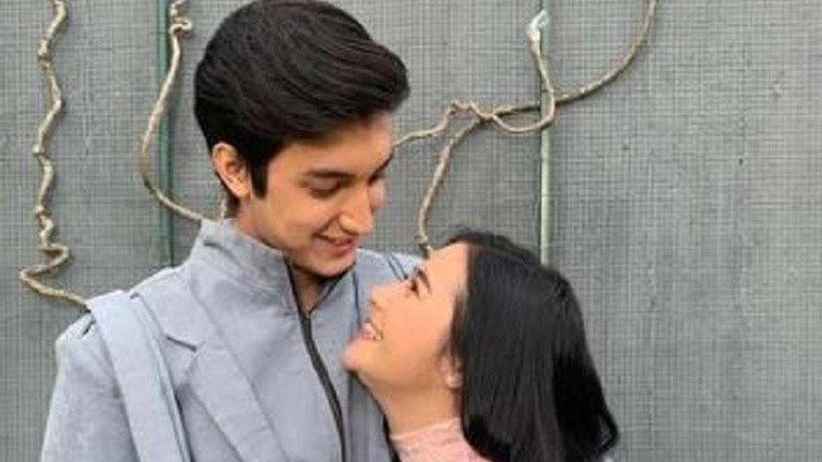 Prilly Latuconsina Belajar soal Hidup Usai Berakting dalam Film 12 ...