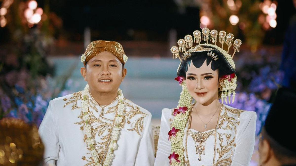 Selepas Malam Pertama, Denny Caknan Langsung Tarik Bella Bonita ke Atas ...