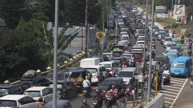 Libur Panjang, Kawasan Puncak Bogor Macet Parah - News Liputan6.com