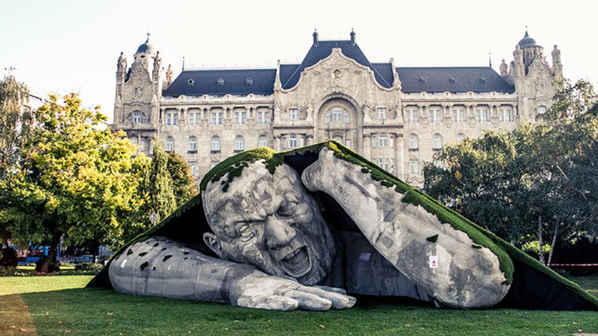 Megahnya 6 Patung Karya Seniman Kelas Dunia, Indonesia Punya ...