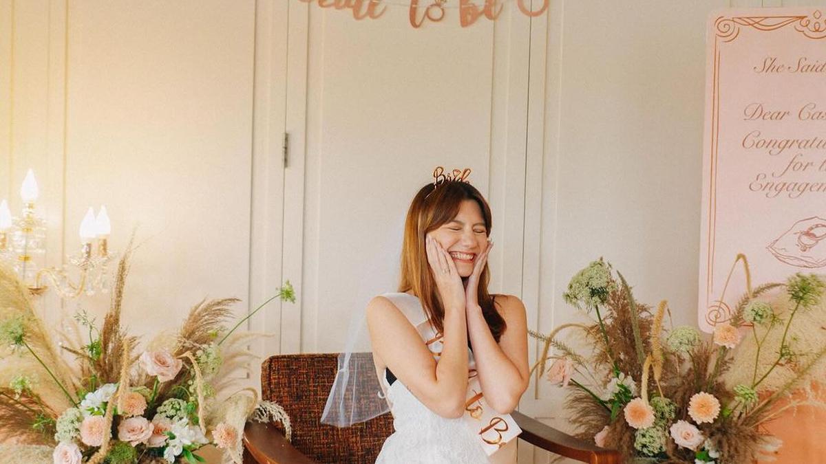 6 Inspirasi Outfit Bridal Shower dari Artis yang Menikah di 2024 ...