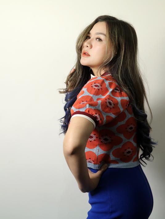 Cerita Vicky Shu Menyelami Perasaan Gagal Move On, Sudah Izin Suami ...