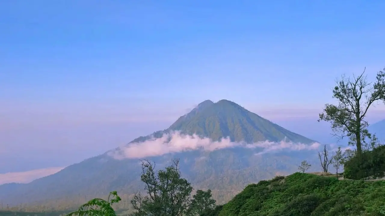 6 Fakta Menarik Gunung Ranti yang Bersebelahan dengan Kawasan Ijen di ...