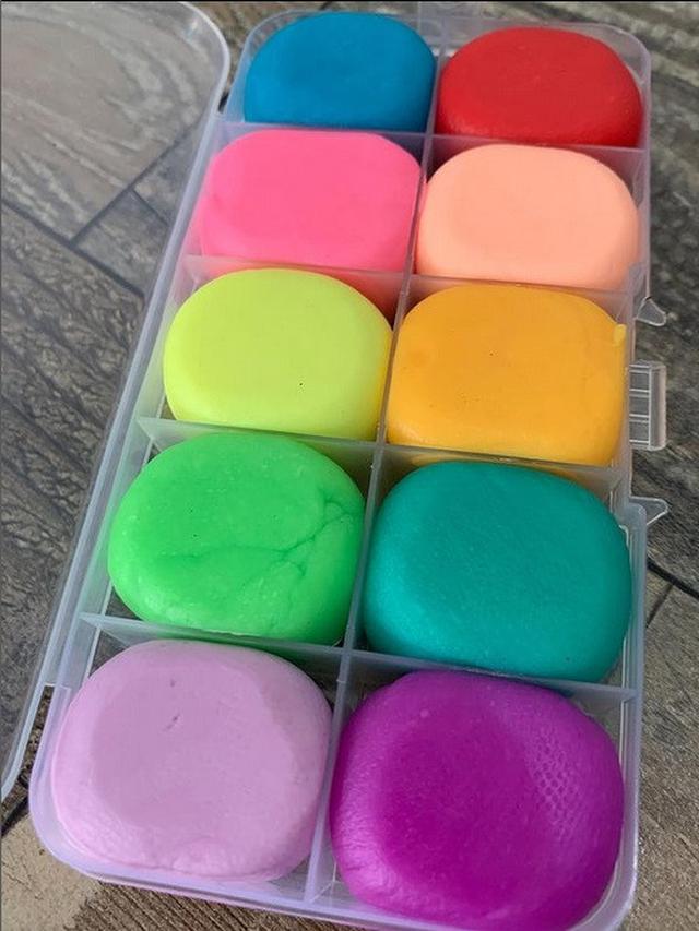2 Cara Membuat Playdough Homemade dengan Bahan Dapur, Aman Dimainkan ...