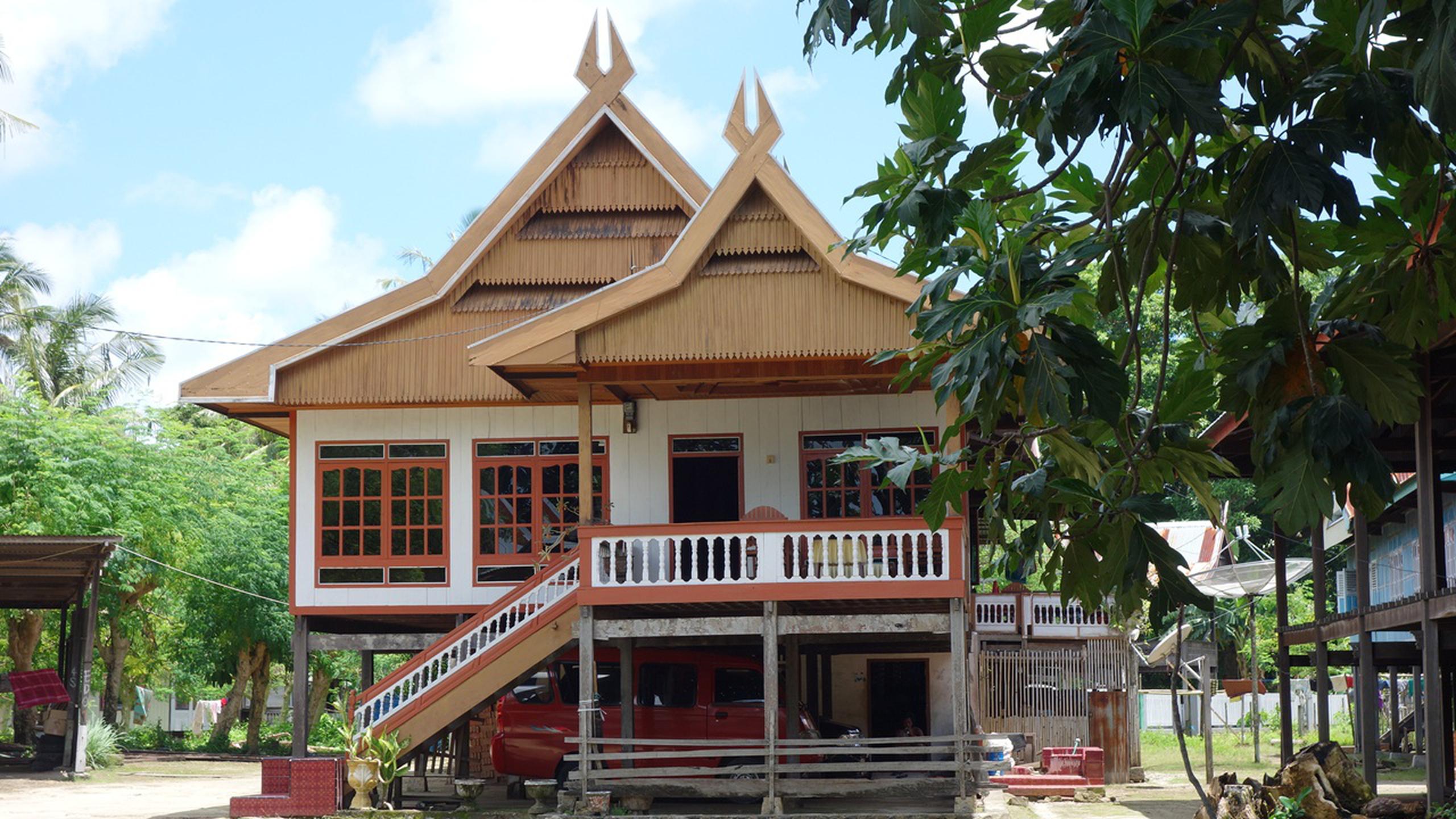 Keunikan Rumah Adat Suku Bugis dari Arsitekturnya, Struktur dan Tata ...