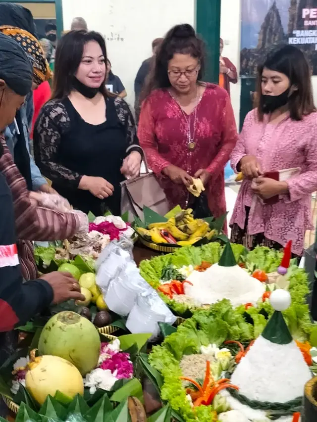 Membantah Mitos Sajen Identik dengan Hal Irasional, Begini Faktanya ...