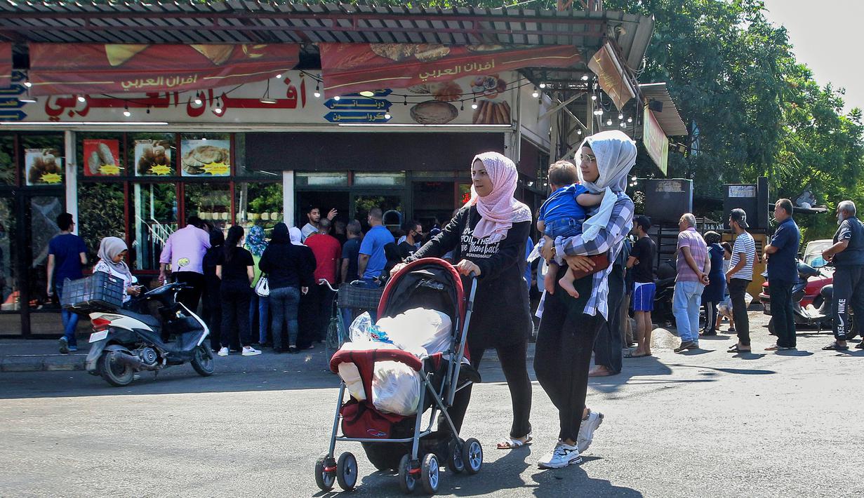 FOTO: Parahnya Krisis Ekonomi di Lebanon Bikin Roti Langka