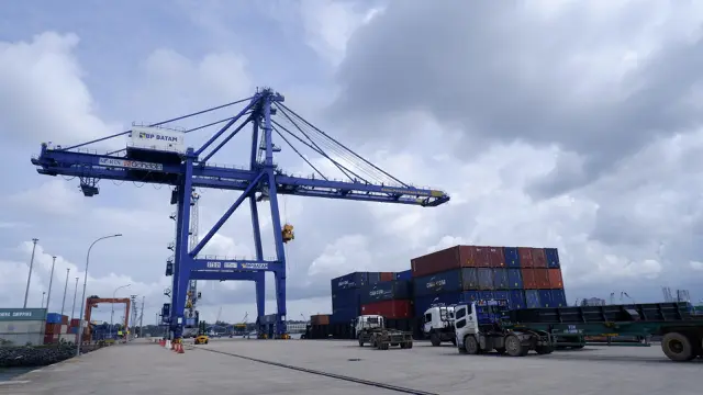 Holding BUMN Danareksa dan PT PPA Modernisasi Pelabuhan Batu Ampar ...