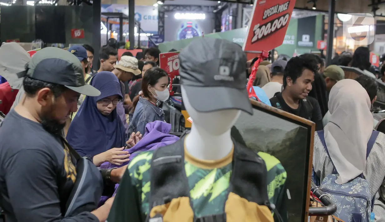 Akhir Pekan, Ribuan Orang Berburu Perlengkapan Outdoor di Indofest 2025 ...