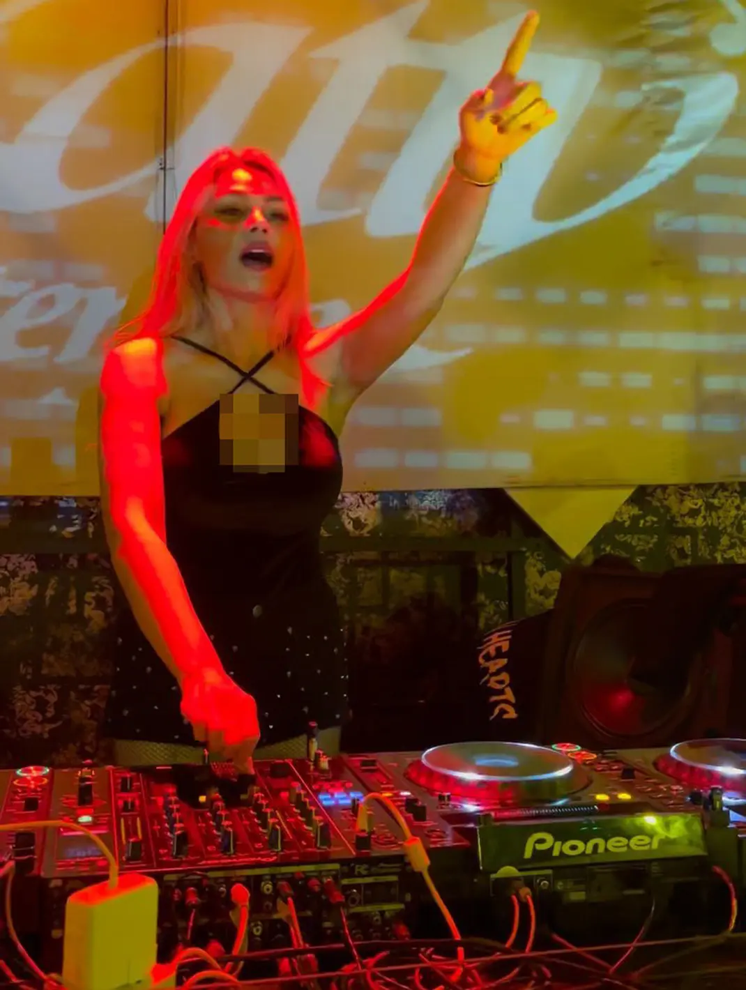 Potret DJ Katty Butterfly Tampil Cantik dengan Rambut Pirang, Dipuji ...