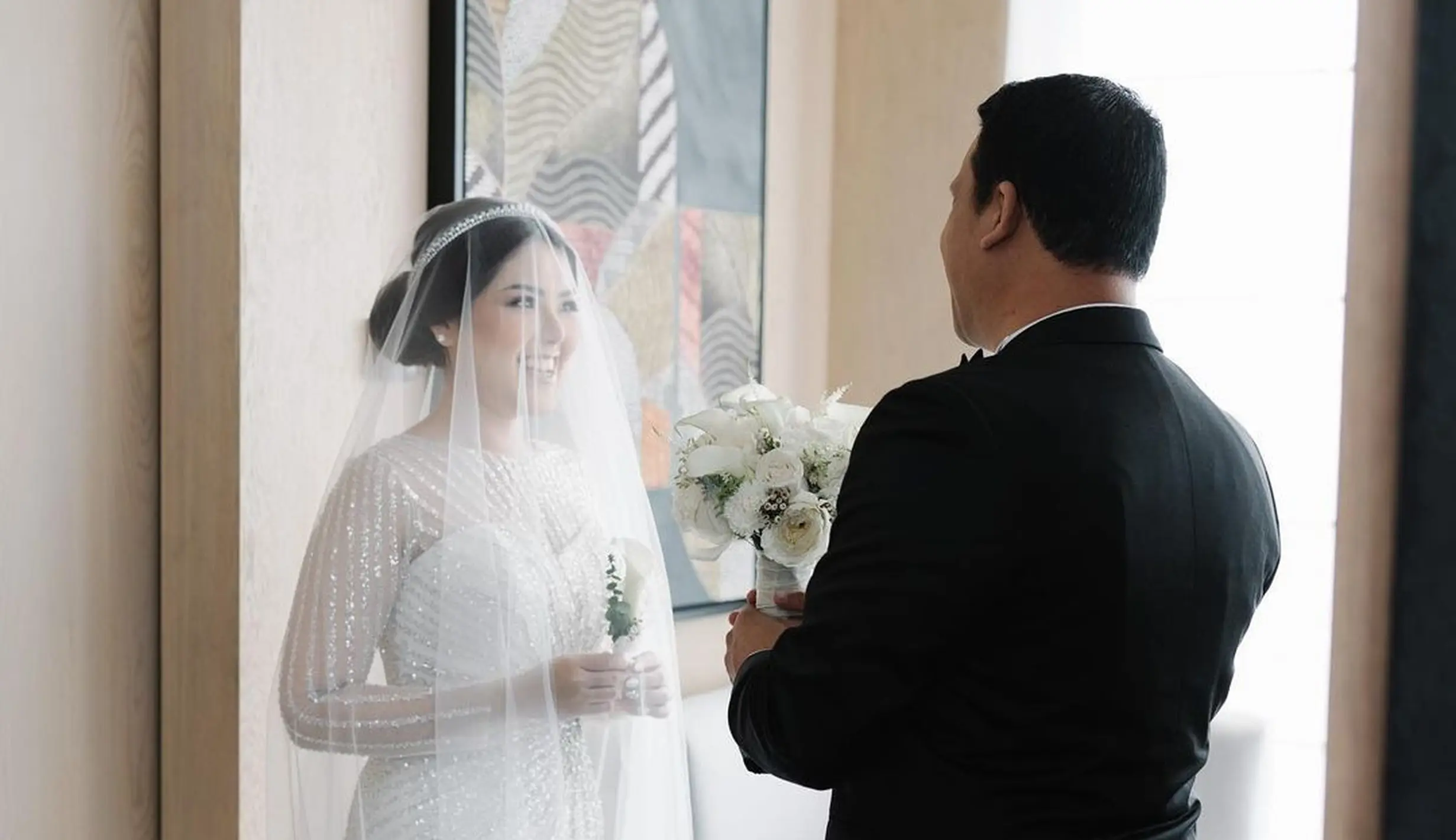 10 Potret Pernikahan Tina Toon Bulan Juni Lalu, Tampil Menawan dengan ...