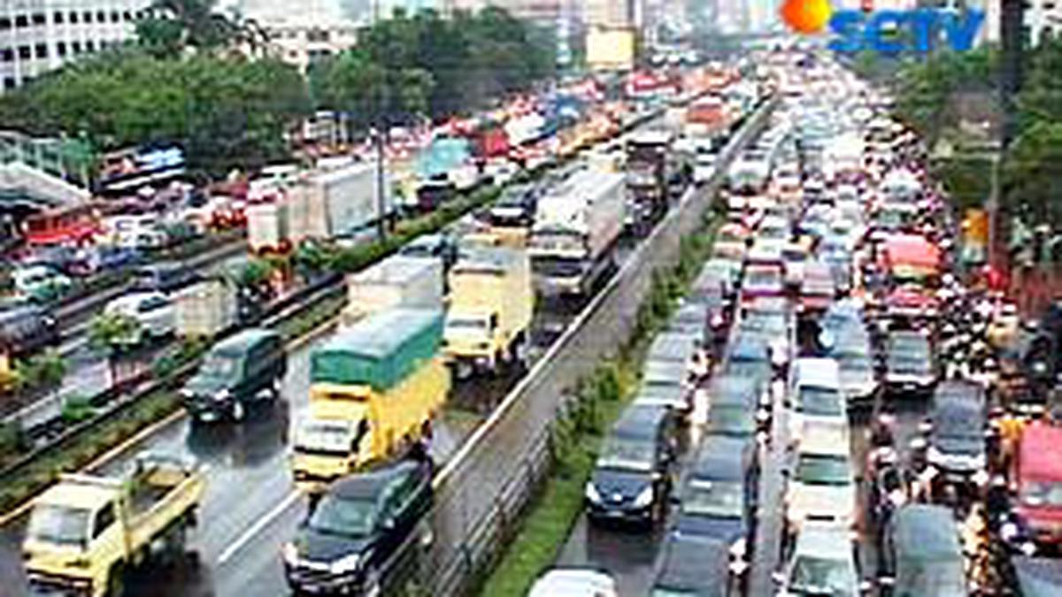 Hujan, Jakarta Macet