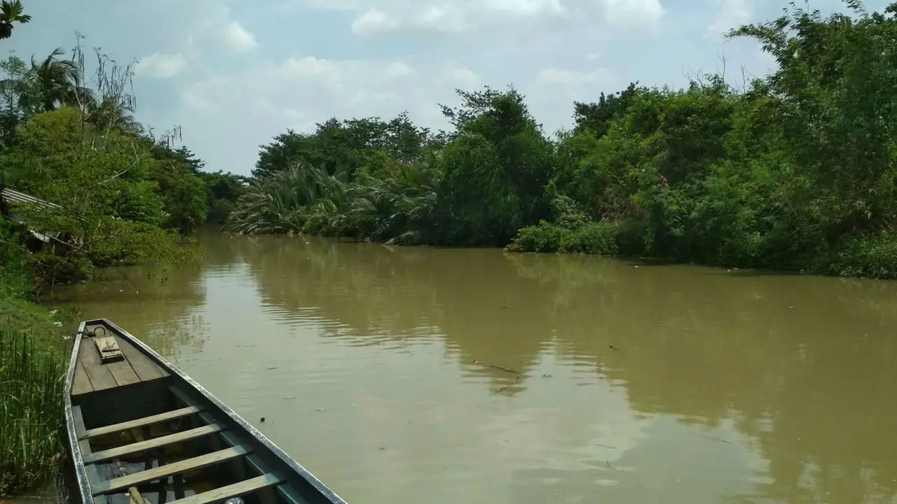 6 Tempat Angker di Cirebon yang Terkenal dengan Banyak Penampakan ...
