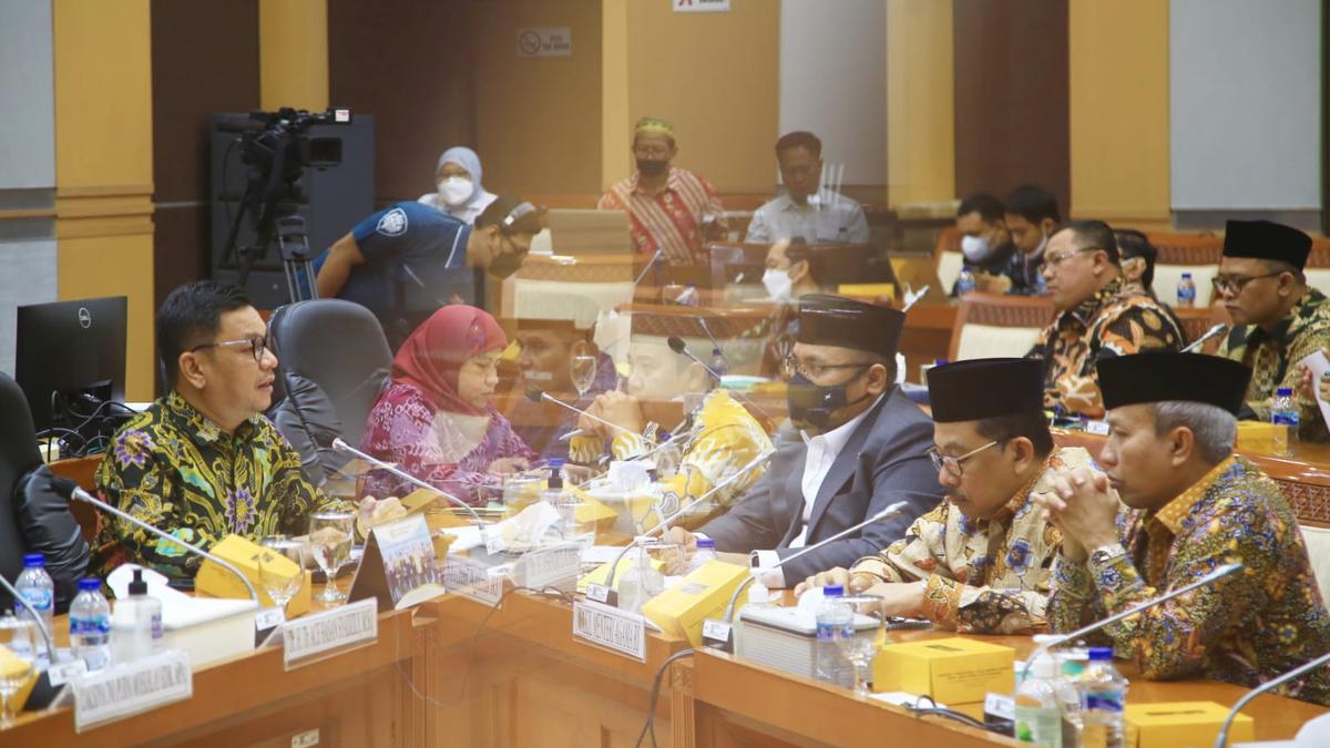 Ini Alasan Menag Yaqut Cholil Usul Biaya Haji 2023 Naik Jadi Rp 69 Juta ...