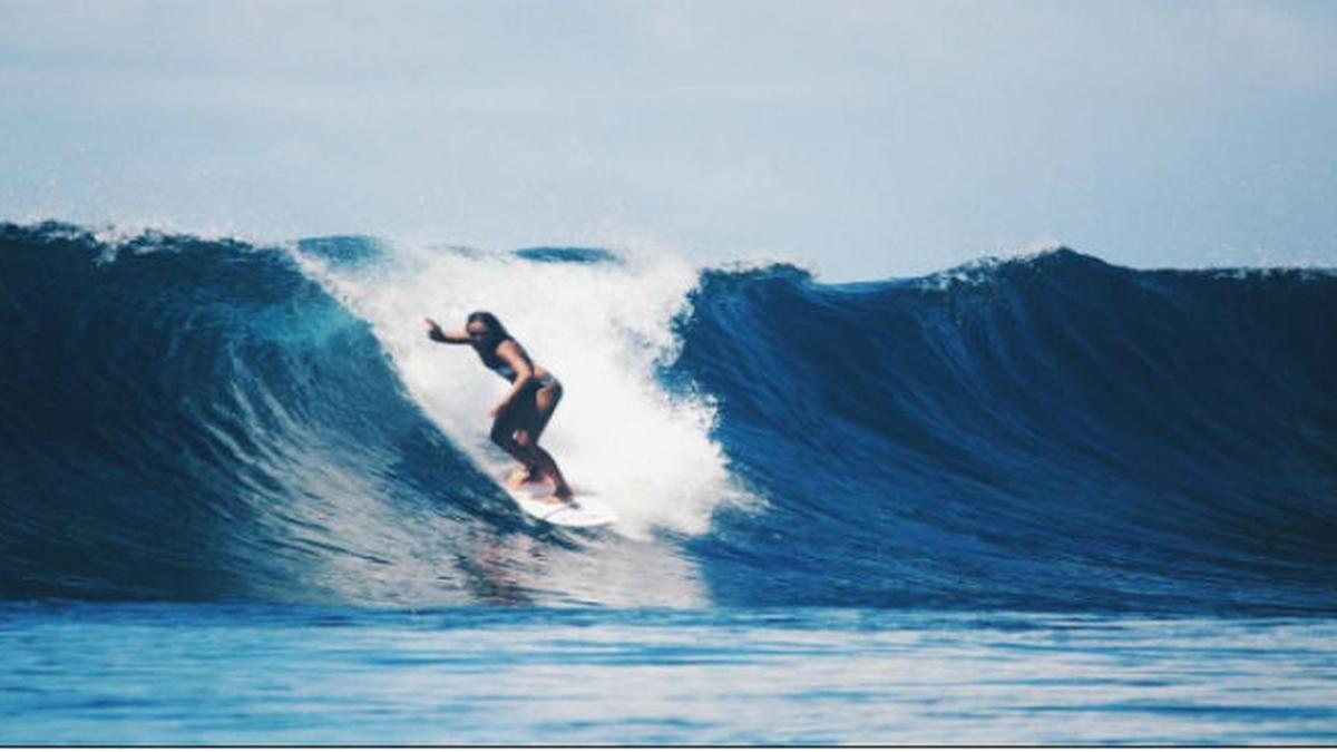 Perkenalkan Pantai Sorake, Nias Selatan Gelar Surfing Contest ...