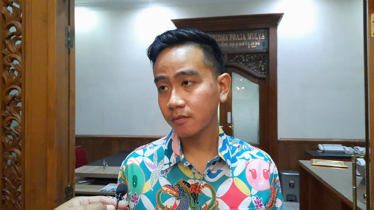 Gibran Persilakan Bawaslu Telusuri soal Bagi-Bagi Susu di CFD - Pemilu Liputan6.com