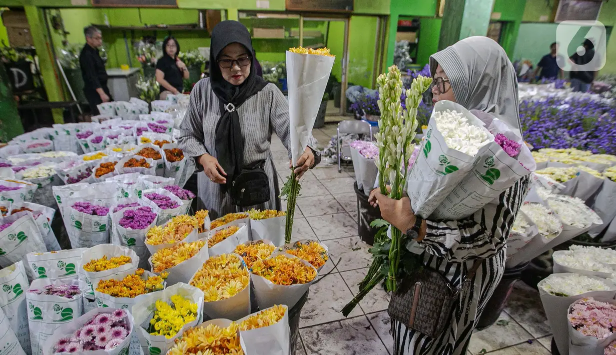 Sehari Jelang Idul Fitri 1445 H, Pasar Bunga Rawa Belong Ramai ...