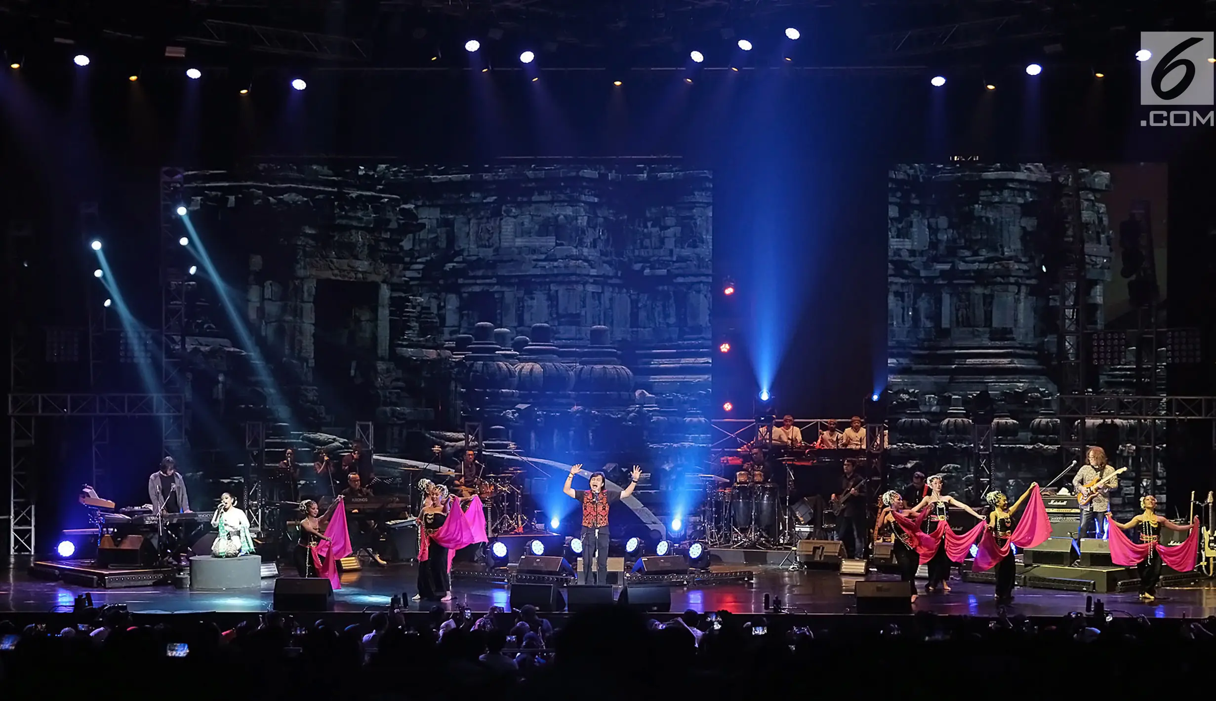FOTO: Syahdunya Konser 30 Tahun Karier Musik KLa Project - Foto ...