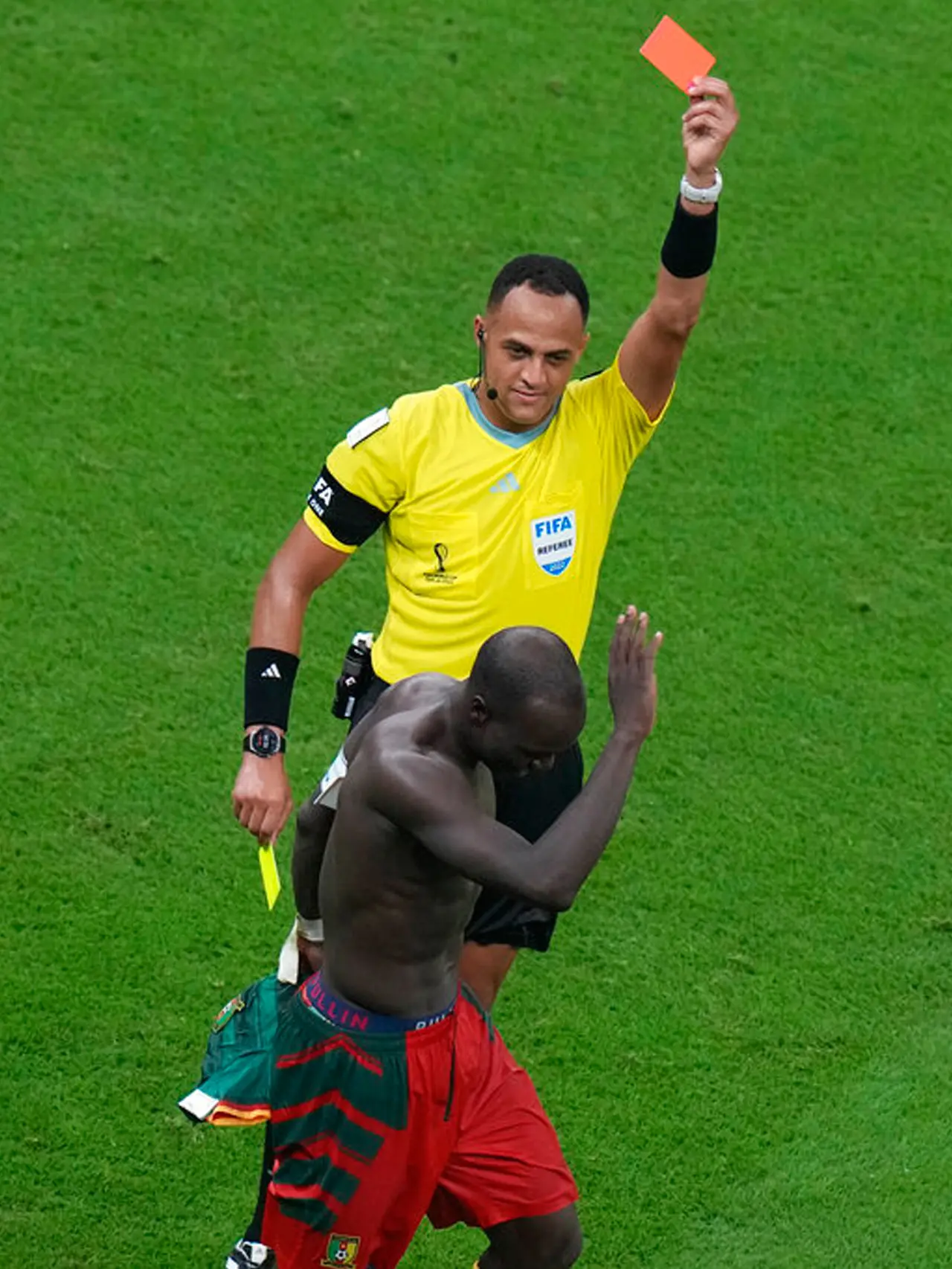 Demam Piala Dunia, Ini Sejarah Kartu Kuning dan Merah di Pertandingan ...