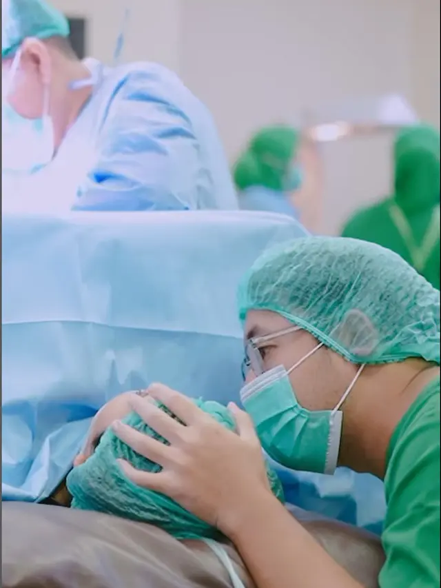 Kiky Saputri Umumkan Nama Anak Pertama, Ini Artinya - Hot Liputan6.com