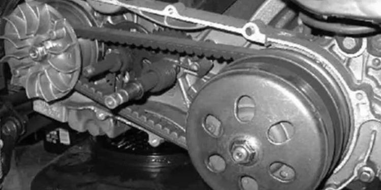 Pahami Tanda-Tanda V-Belt Motor Matik Akan Putus - Berita Otosia.com