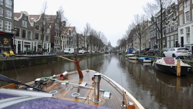 Bukan Mobil, Amsterdam Justru Uji Perahu Listrik Tanpa Pengemudi ...