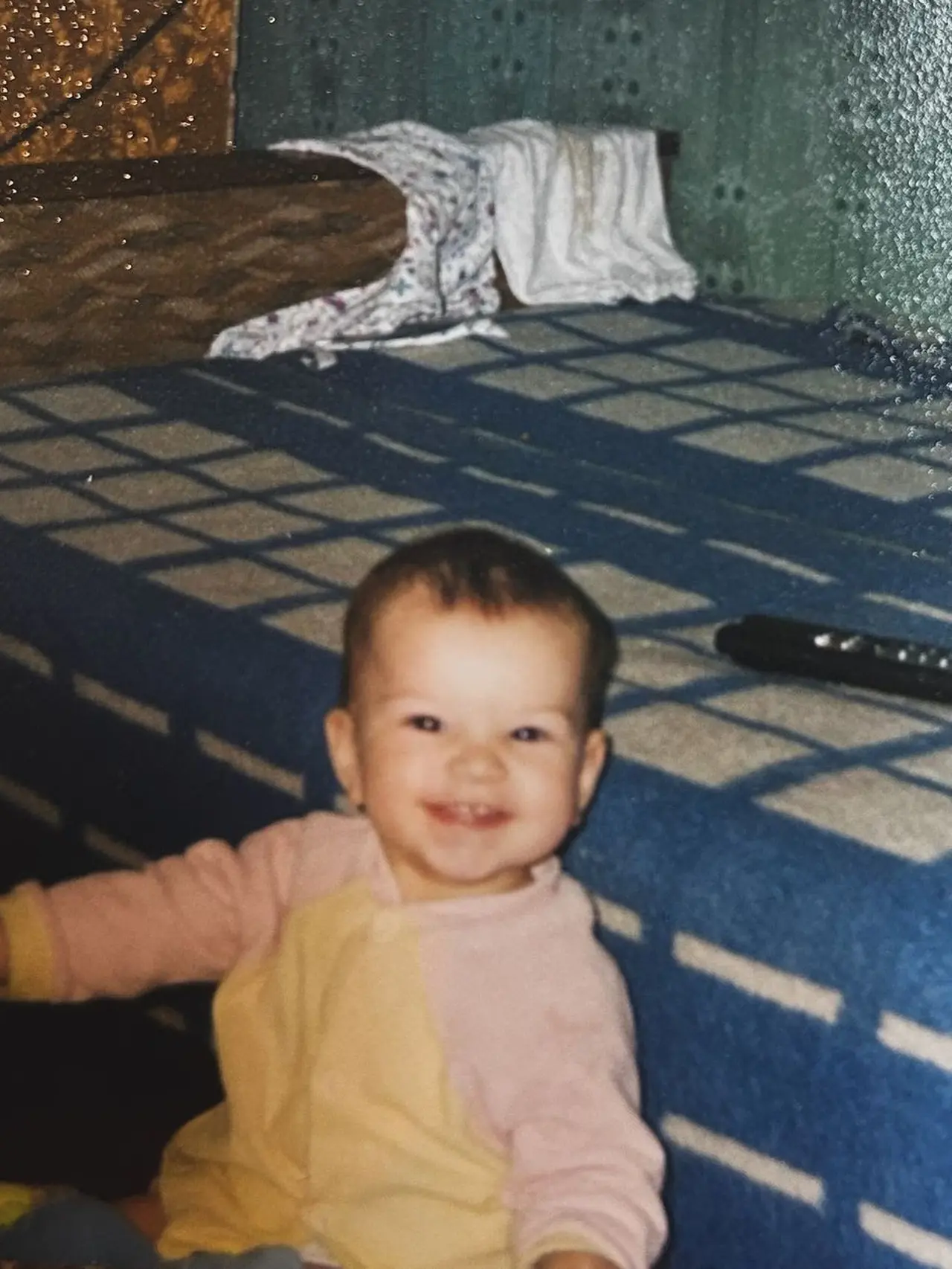 7 Potret Terbaru Cleopatra Stratan Penyanyi Cilik ‘Zunea-Zunea’, Sudah ...