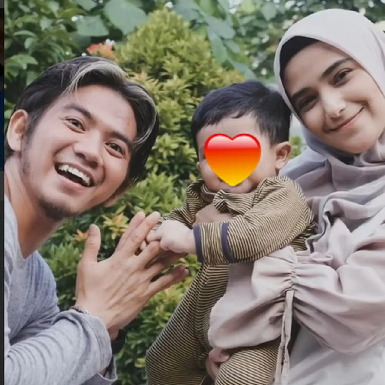 Gugat Cerai, Ini 6 Potret Keluarga Kecil Rizki DA dan Nadya Mustika Rahayu - Hot Liputan6.com