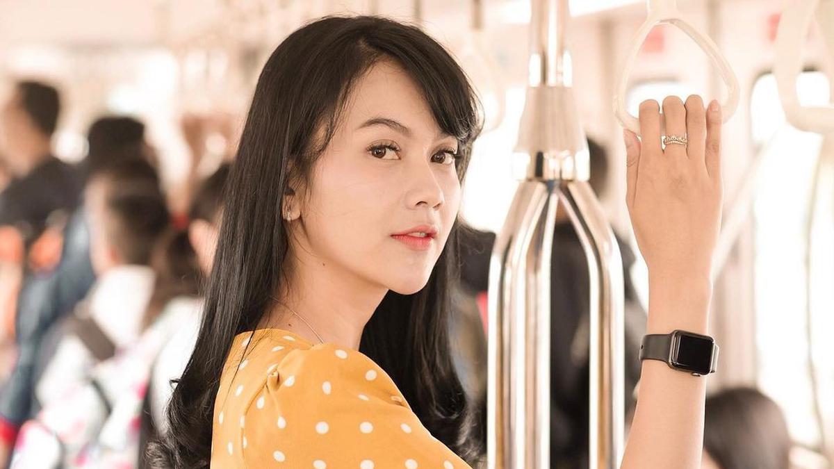 Imaz Fitria Antusias Dikenalkan Metode Perawatan Wajah Terbaru
