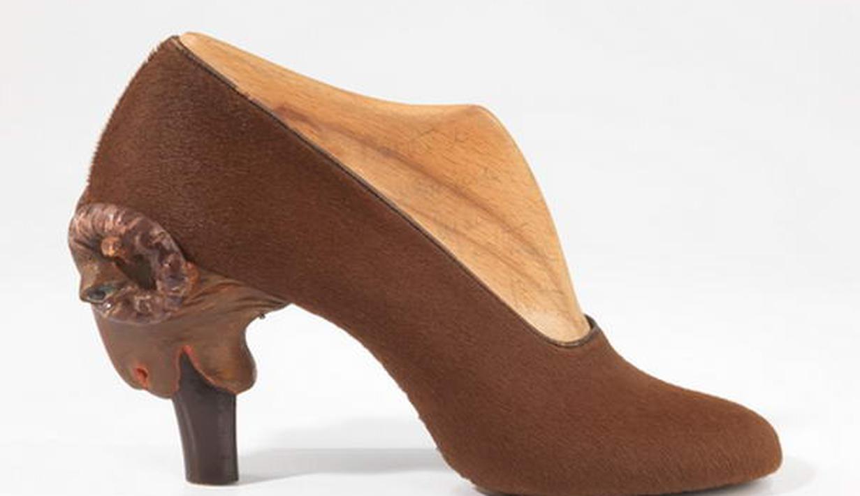 Indahnya Sepatu-Sepatu Berdesain Klasik Yang Unik Ini - Photo Fimela.com