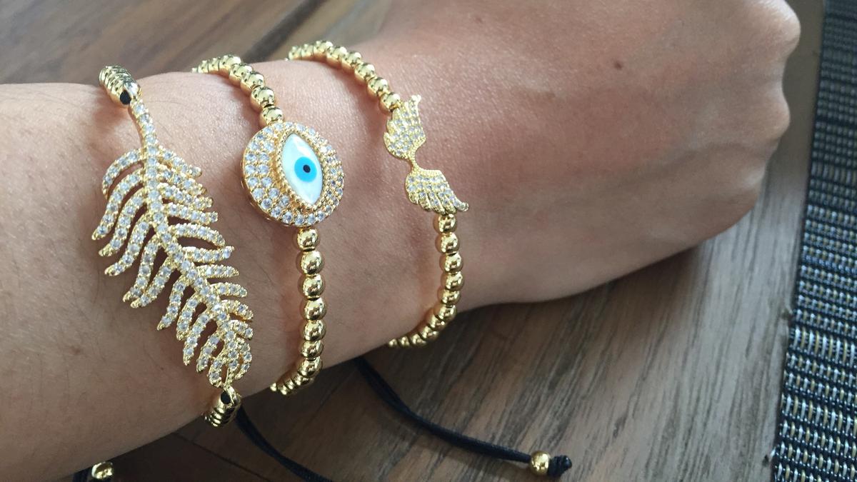 Gelang Simple ini Bisa Bikin Penampilan Kamu jadi Maksimal